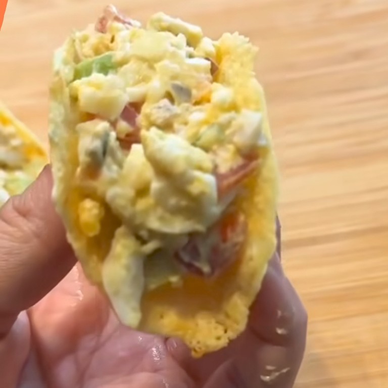 Ensalada de huevo con tacos de queso - Mr. Cook