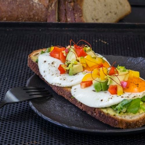 Avocado-Brot mit Ei - Mr. Cook